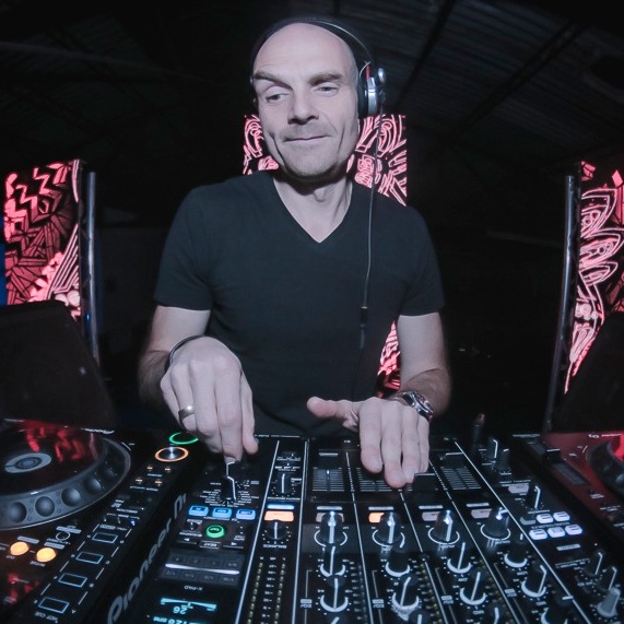 Muck Rack | Martin Eyerer´s Kling Klong Show: Contact Information ...