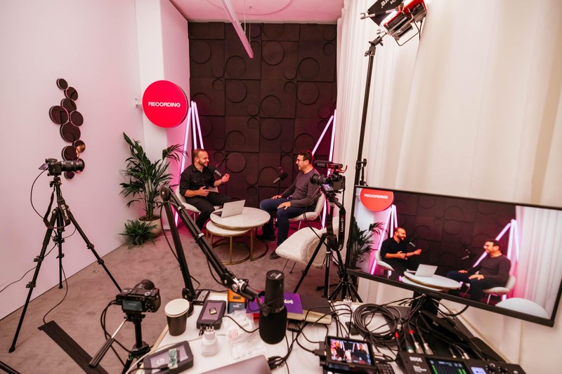 Get to know Alex Kantrowitz, founder of Big Technology | Muck Rack Blog