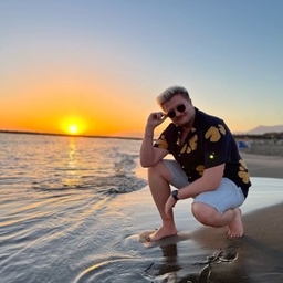 Alex Rhodes’s Profile | What in the World? (Podcast) Journalist | Muck Rack