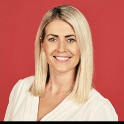 Helen Evans’s Profile | The Official Manchester United Podcast ...