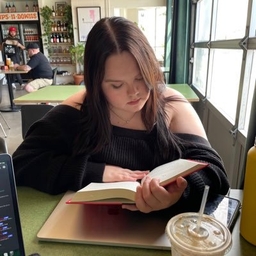 Courtney Holland’s Profile | specialops.org Journalist | Muck Rack