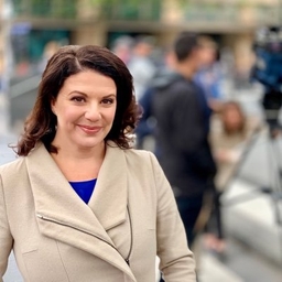 Sarah Farnsworth’s Profile | MSN Australia, MSN UK, ABC News (Australia ...