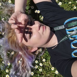 Hazel Southwell’s Profile | InsideEVs Plugged-In Podcast Journalist ...