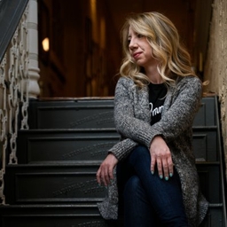 Cindy Watts’s Profile | American Songwriter Journalist | Muck Rack