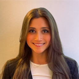 Savannah Born’s Profile | Us Weekly Journalist | Muck Rack