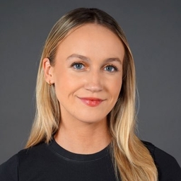 Natalia Ryzak’s Profile | Access Hollywood Journalist | Muck Rack