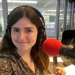 Hannah Gelbart’s Profile | BBC, BBC World, What in the World (Podcast ...