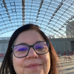 Laura House’s Profile | Medium Journalist | Muck Rack