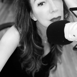 Layla London’s Profile | The Curious Girl Diaries Journalist | Muck Rack