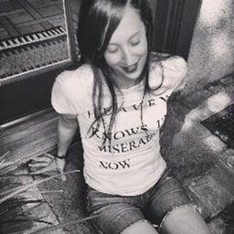 Nina Aron’s Profile | Apple, Dollface Journalist | Muck Rack