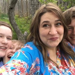 Alicia Richards’s Profile | MSN (US), Travel With The Crew Journalist ...