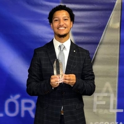 Taylor Simpson’s Profile | MSN (US), Matador Network, NewsBreak ...