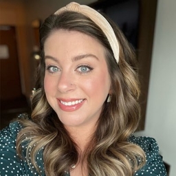 Cassandra Stone’s Profile | Yahoo Entertainment, Yahoo Life, Color ...