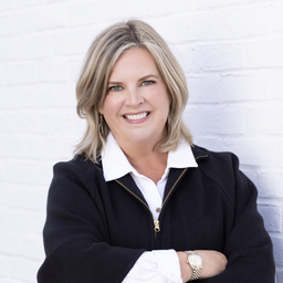 Amy Schmidt’s Profile | Fearlessly Facing Fifty Journalist | Muck Rack