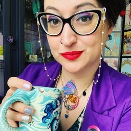 Angel Russell’s Profile | Muck Rack