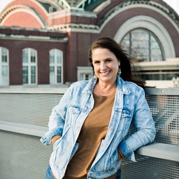 Emily Molina’s Profile | 425 Magazine, South Sound Magazine Journalist ...