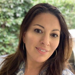 Polly Blitzer’s Profile | Cosmetic Executive Women (CEW) Journalist ...