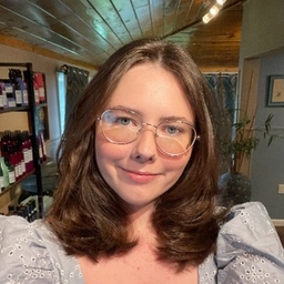 Julia Braatz’s Profile | Spoon University Journalist | Muck Rack