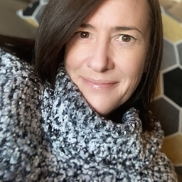 Louise Fiolek’s Profile | PetHelpful Journalist | Muck Rack