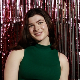 Sophie Grace Clark’s Biography | Muck Rack