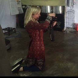 Shaunagh Connaire’s Profile | Financial Times, PBS Frontline, HuffPost ...