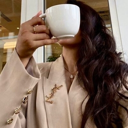 Bianca Alysse’s Profile | Hearst, Universal Music Group Journalist ...