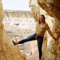 Anna Bechtel’s Profile | Celeb Well Journalist | Muck Rack