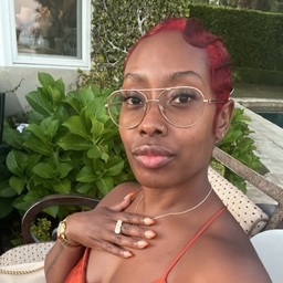 Nikki Tucker’s Profile | Essence, Medical Daily, Refinery29 Journalist ...