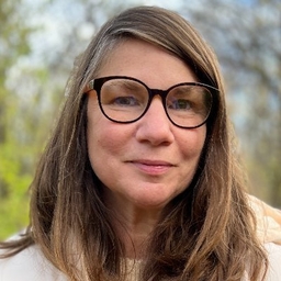 Connie Kuntz’s Profile | Rockford Fringe Podcast Journalist | Muck Rack