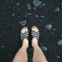 Carrie Dow’s Profile | Artisan Spirit Magazine Journalist | Muck Rack